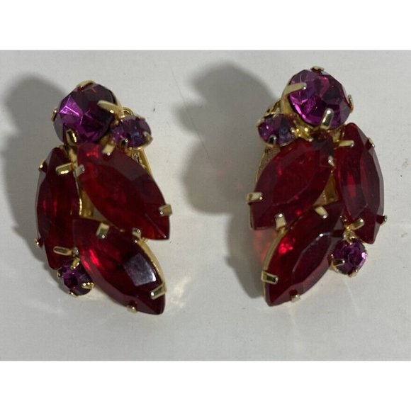 Unbranded | Jewelry | Vintage Ruby Red Marquise Gold Tone Clip Earrings ...